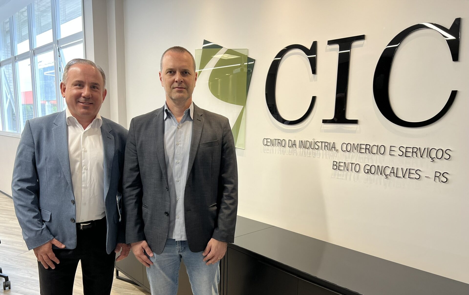 Daniel Panizzi é eleito presidente do CIC-BG para gestão 2026-2027 ...
